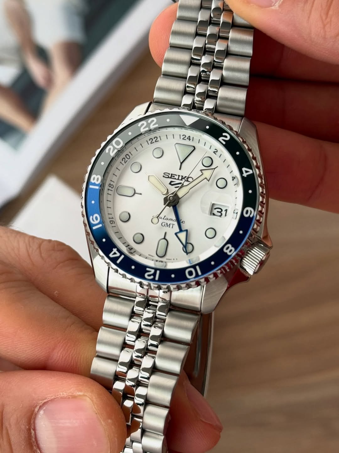 SEIKO 5 GMT SSK033K – AM Relojes